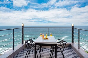 Quarto (Spa villa C-301) | Wi-Fi de cortesia, roupa de cama