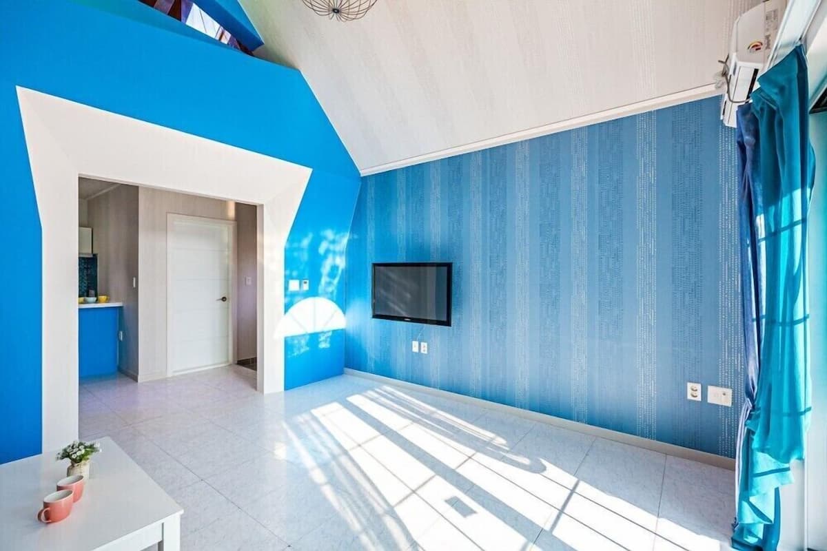 Quarto (Blue wall) | Wi-Fi de cortesia, roupa de cama