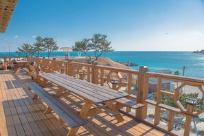 Quarto (103) | Wi-fi grátis, roupa de cama fornecida