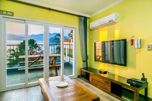 Quarto (Castle-dong 502) | Wi-Fi de cortesia, roupa de cama