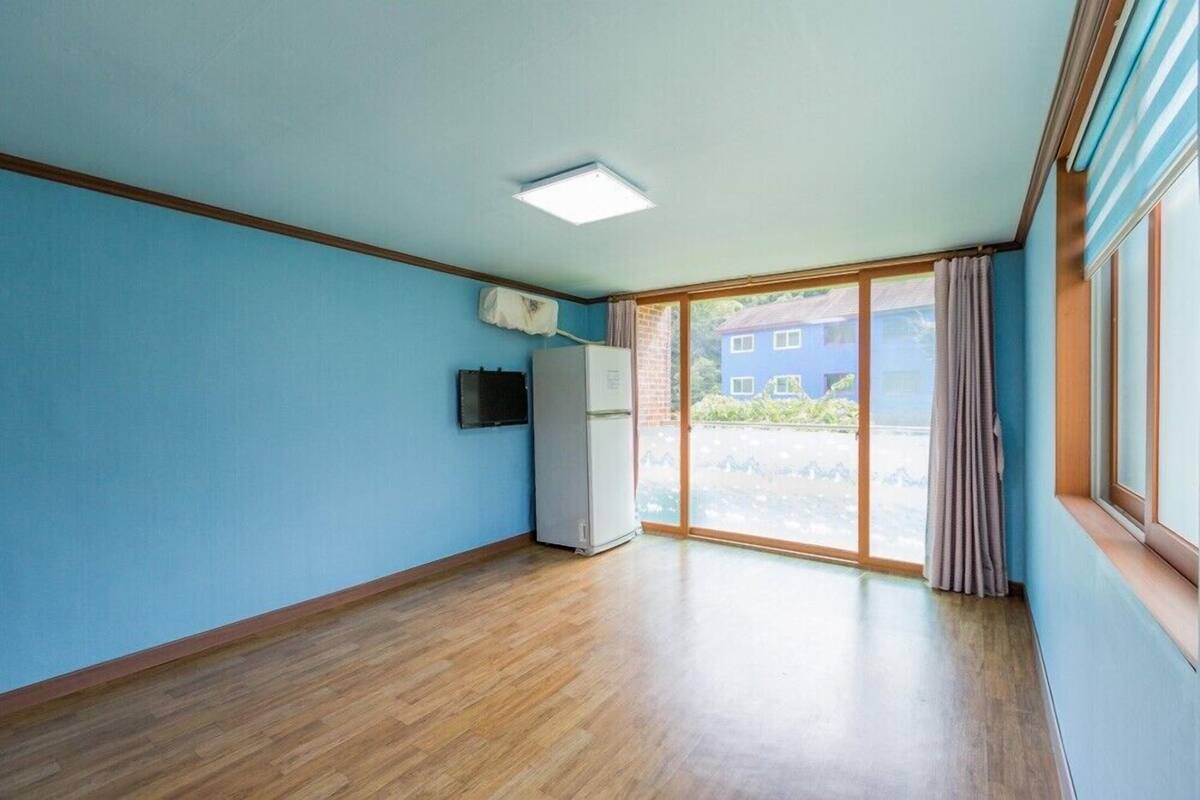 Wi-fi grátis, roupa de cama fornecida