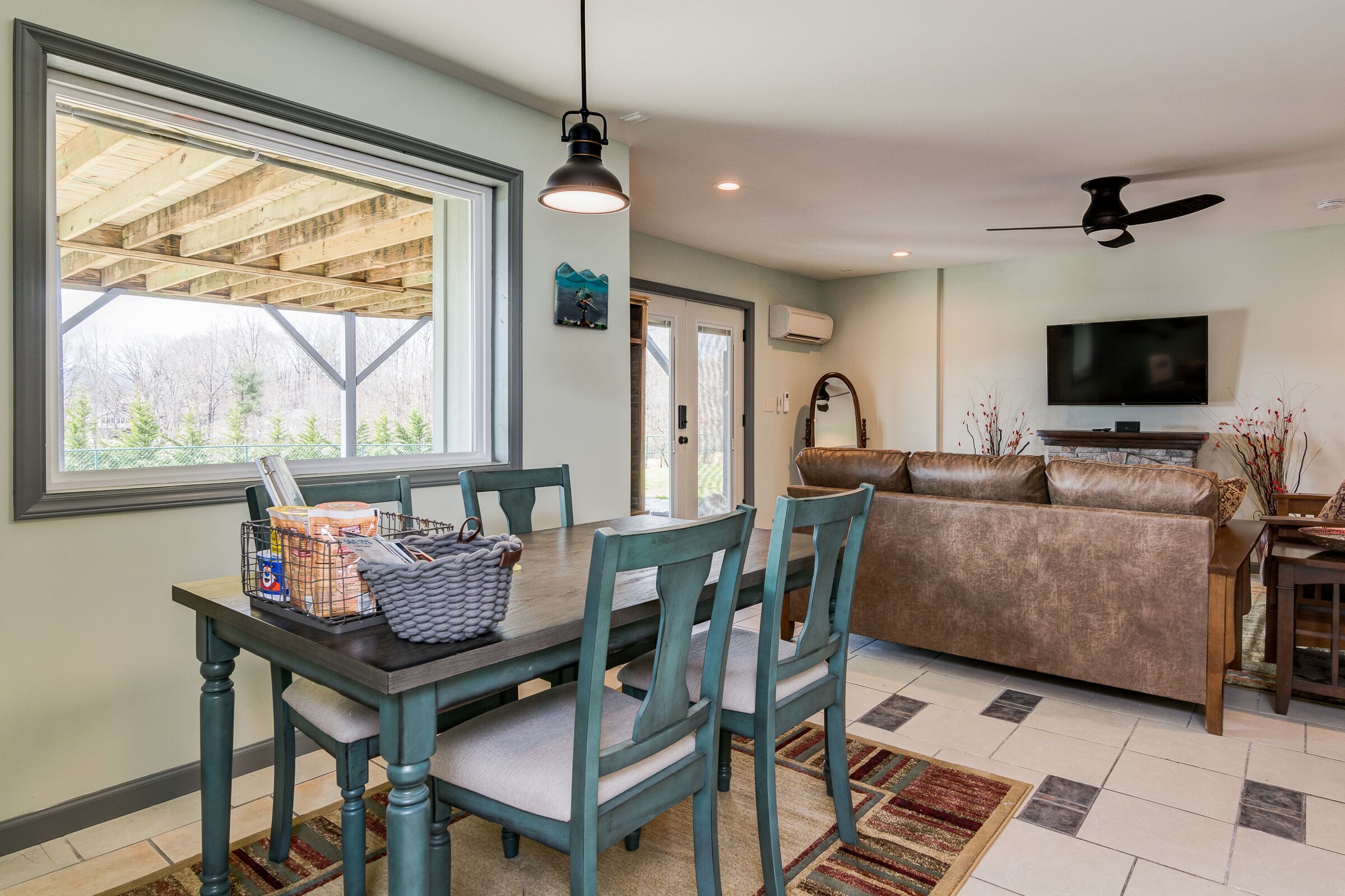 No Hotel Fees_avl Luxury_pets_views_spa_game Room - Asheville, NC