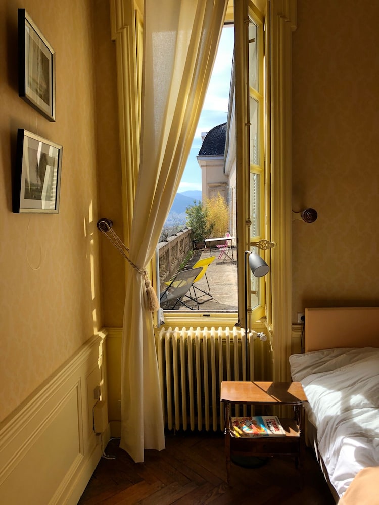 Schloss-apartment 8 Personen Im Herzen Von Beaujolais - Blacé