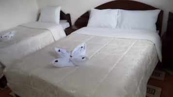 Quarto família | Ferros/tábuas de passar roupa, Wi-Fi de cortesia, roupa de cama