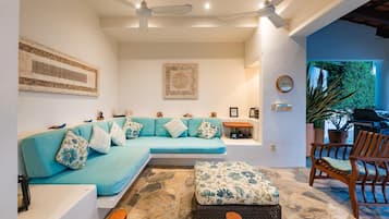 Villa, várias camas (1035 - Vista Hermosa) | Sala de estar