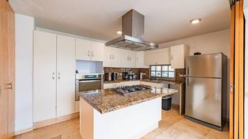 Vila, várias camas (2029 - Villa Camino Real) | Cozinha privada