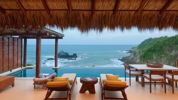 Vila, várias camas (2011 - Bugam Villa) | Piscina | Piscina externa