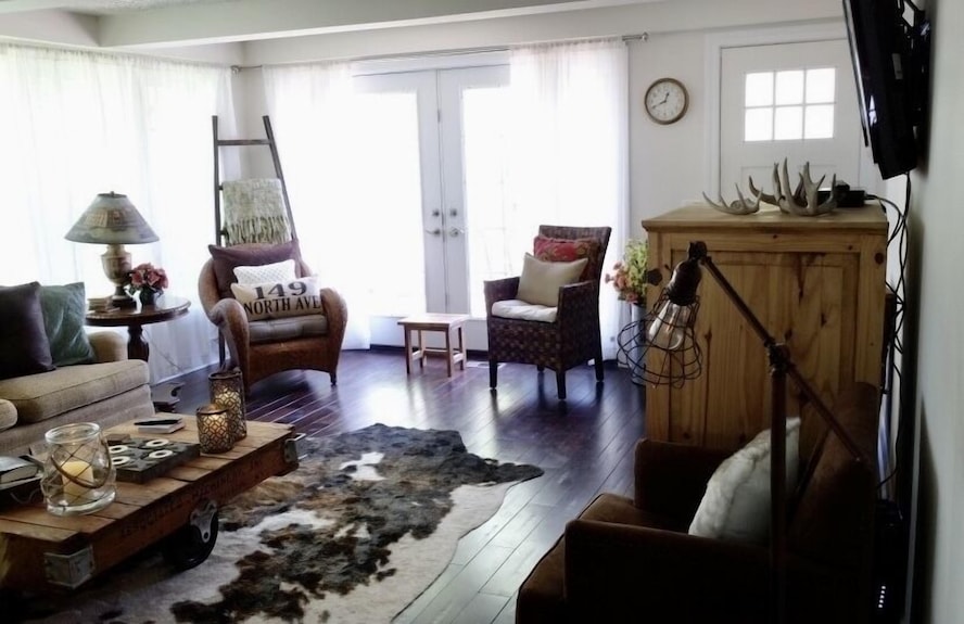 Hensley’s Cornerstone, Lakefront. - Illinois