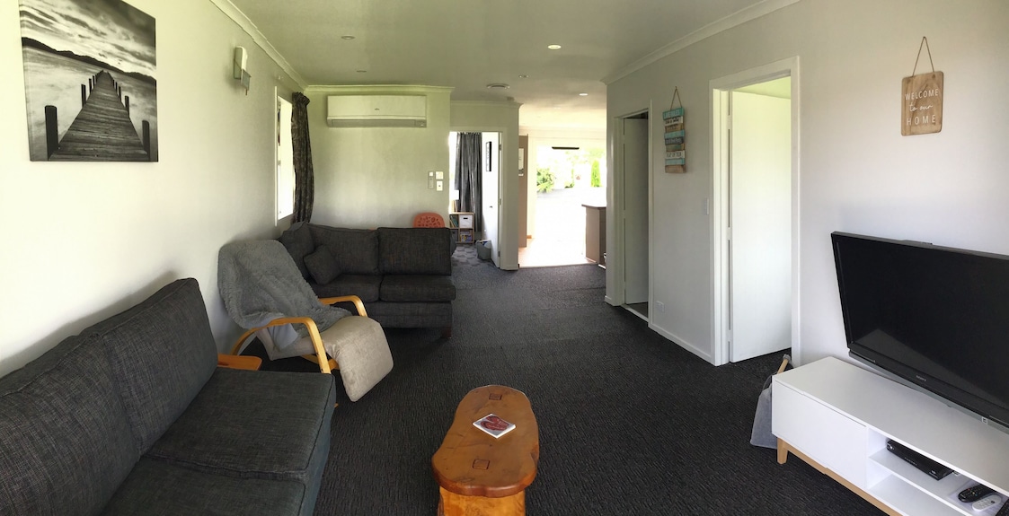 Black Beauty - A Multi Family Escape For 12 With A New Spa! - New Zealand