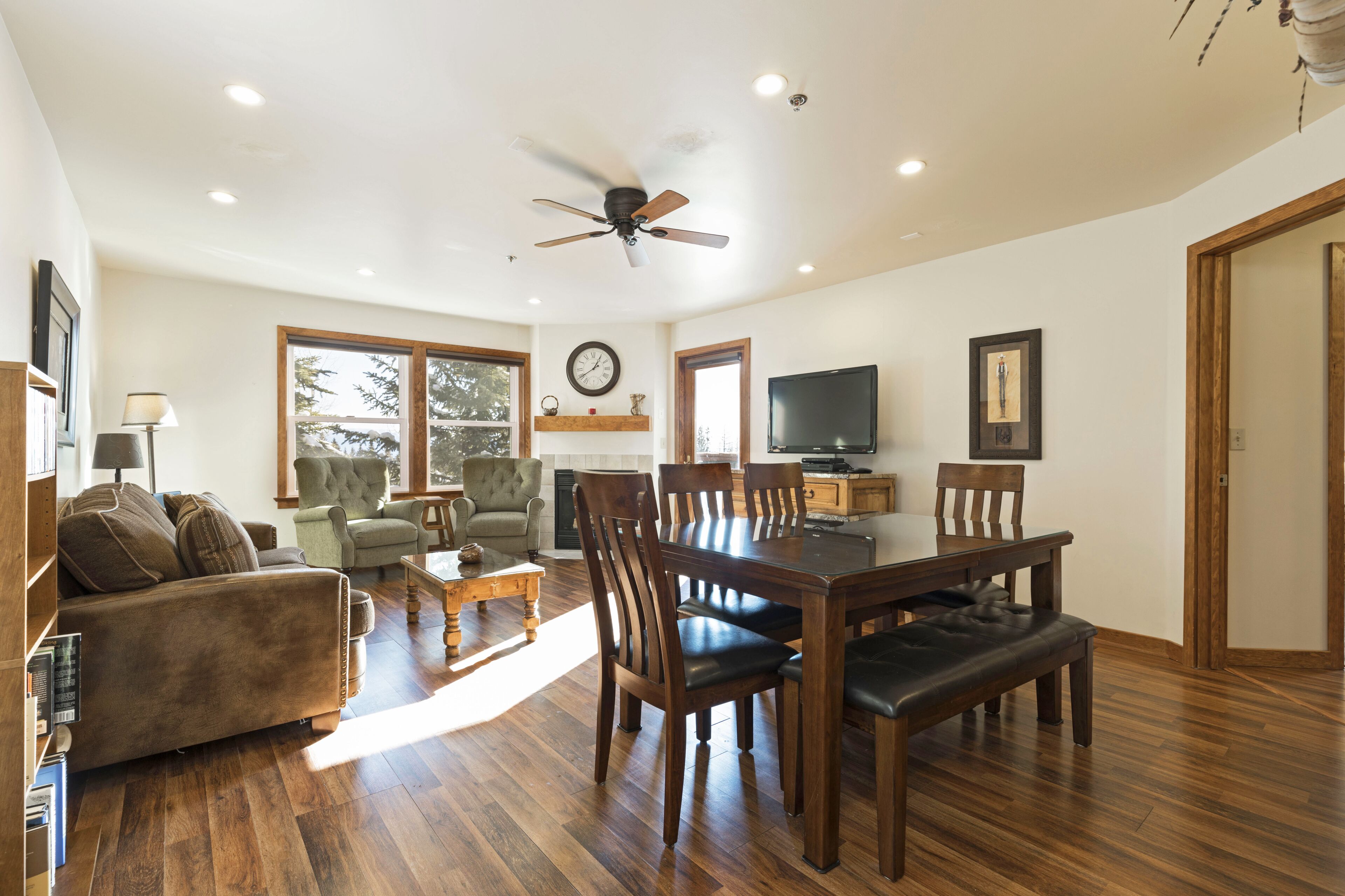 Some Of The Best Direct Ski Access On The Mountain - 冰川國家公園