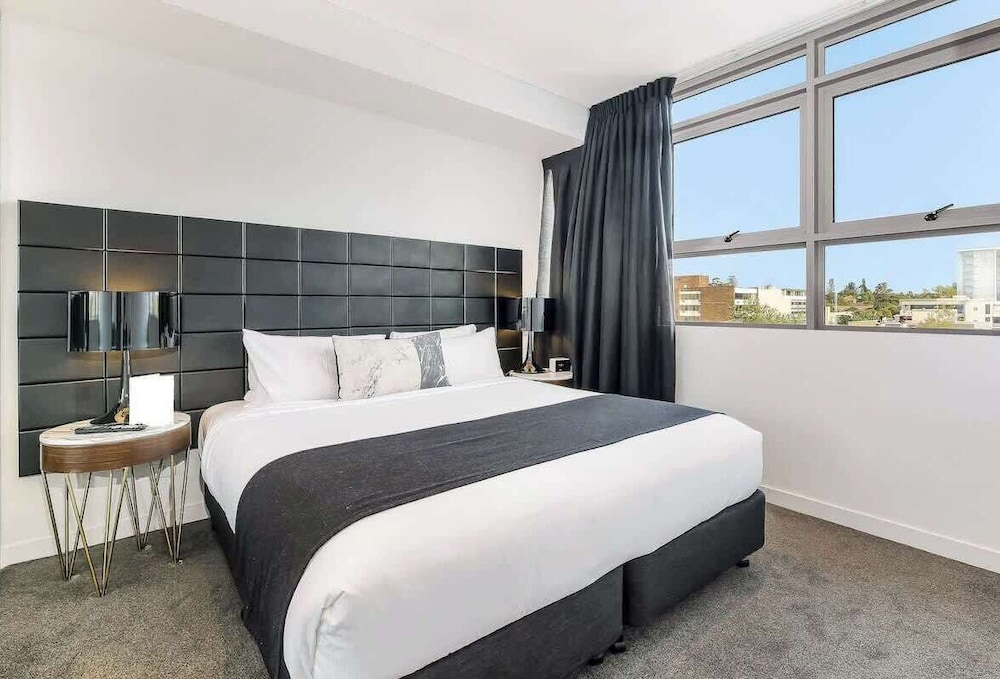 Lovely 2 Beds Service Apt In Heart Of  Chatswood - Gordon