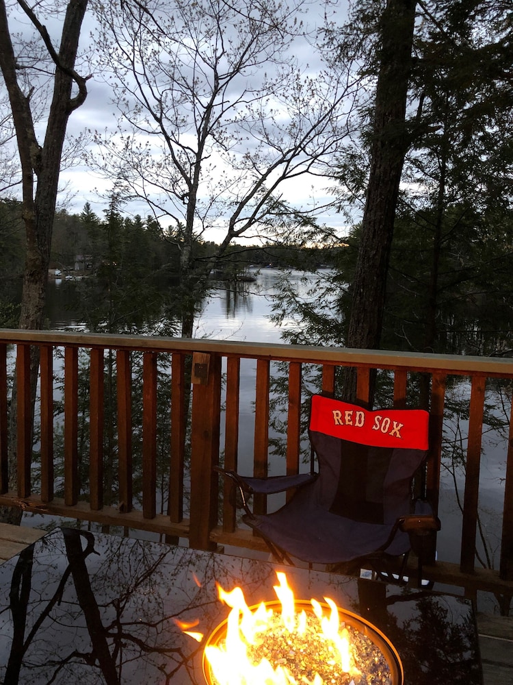 Maison Au Bord De L'eau Pour Les Plaisirs D'été / D'hiver - New Hampshire