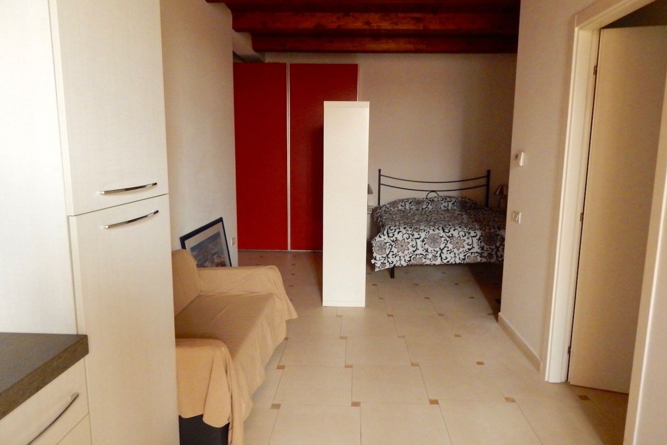 S117 - Sirolo, New Studio Apartment In The Heart Of The Town - Sirolo