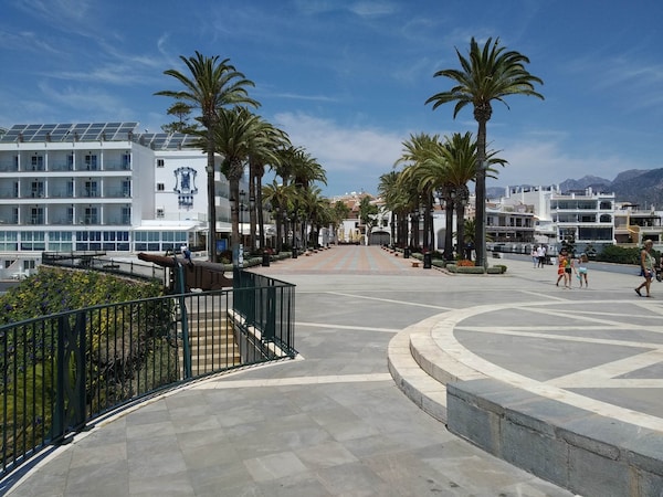 Acogedor Apartamento Céntrico. Disfrútalo!! Wifi. - Nerja