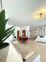 Estúdio Deluxe | Roupa de alta qualidade, edredões de penas 