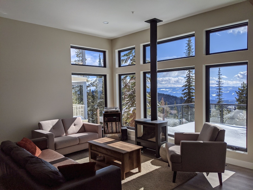 Brand New Ridge Duplex With Laundry And Private Hot Tub - Great Sunsets Too! - Armstrong