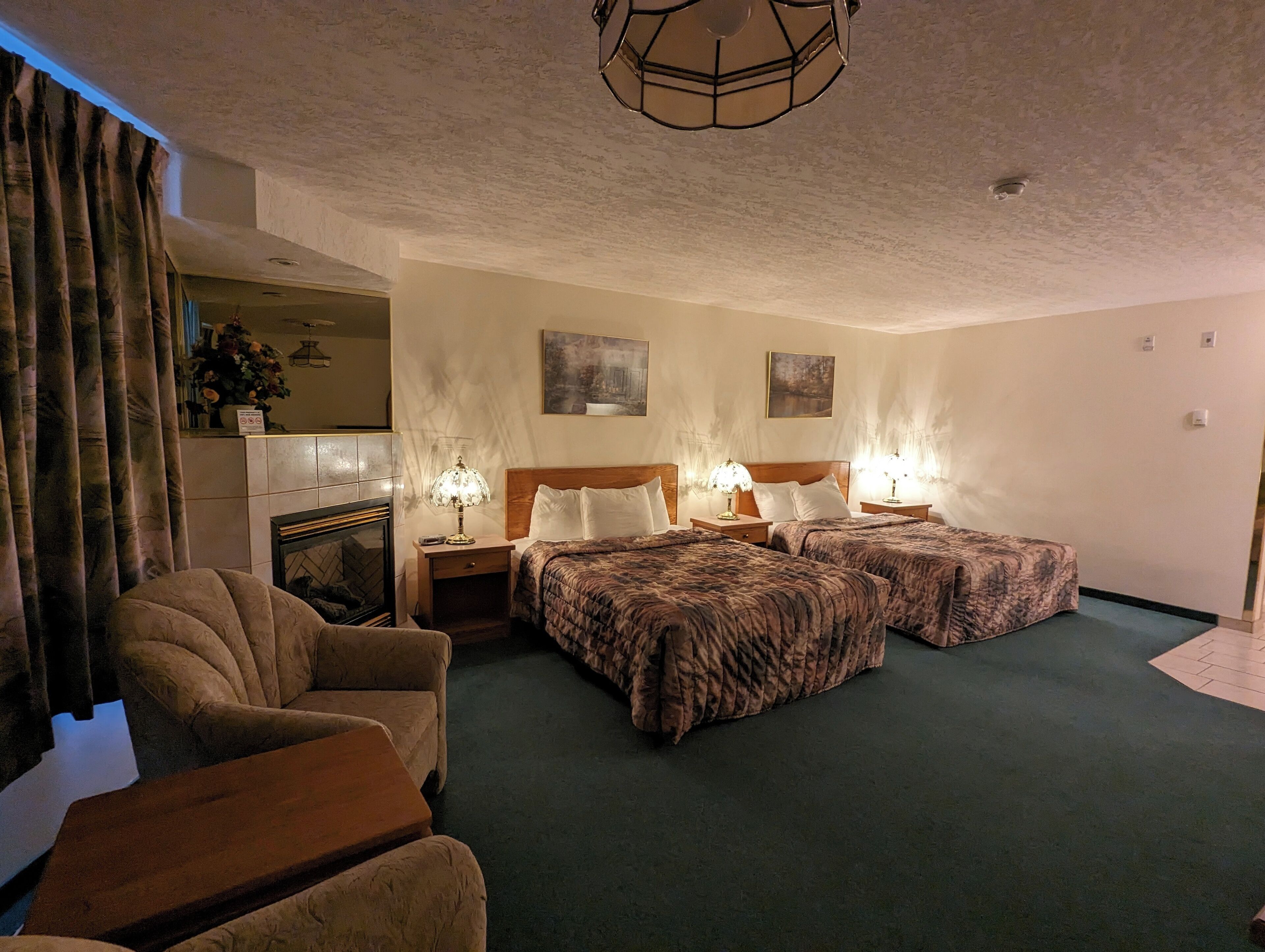 Western Budget Leduc 3 in Edmonton: Find Hotel Reviews, Rooms, and ...
