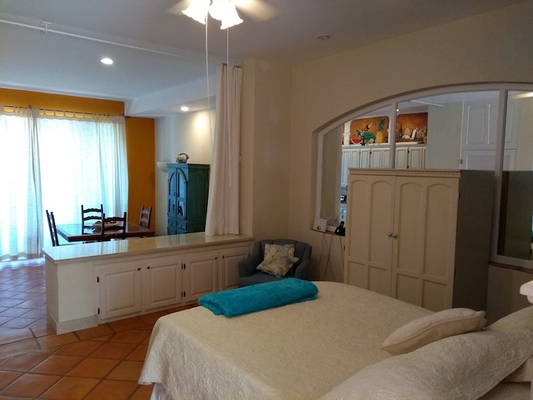 La Concha Condominio, Beautiful Swimming Beach, You Can Hear The Waves - 拉巴斯