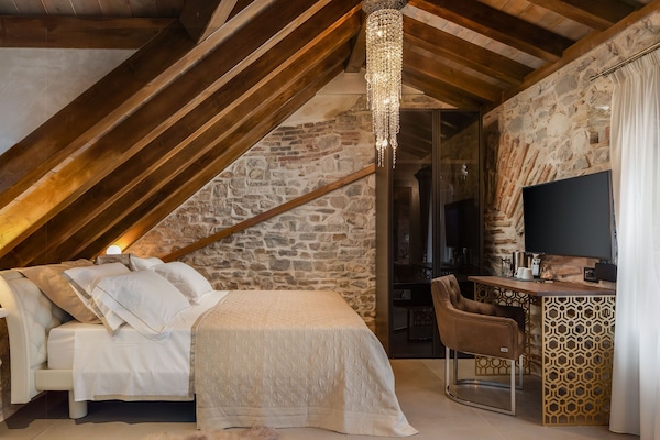 Quarto Duplo Deluxe | Lençóis italianos Frette, roupa de alta qualidade, edredões de penas