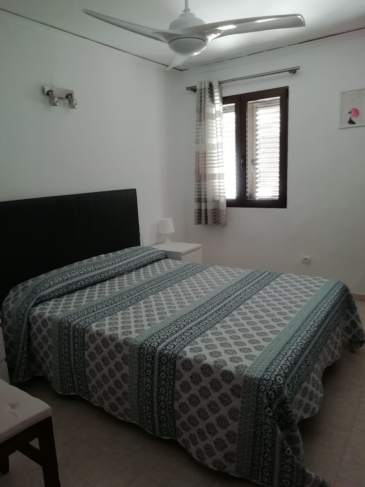 Apartamento, A 150 M De La Playa De Arena, En Residencia Segura Con Piscina - Denia