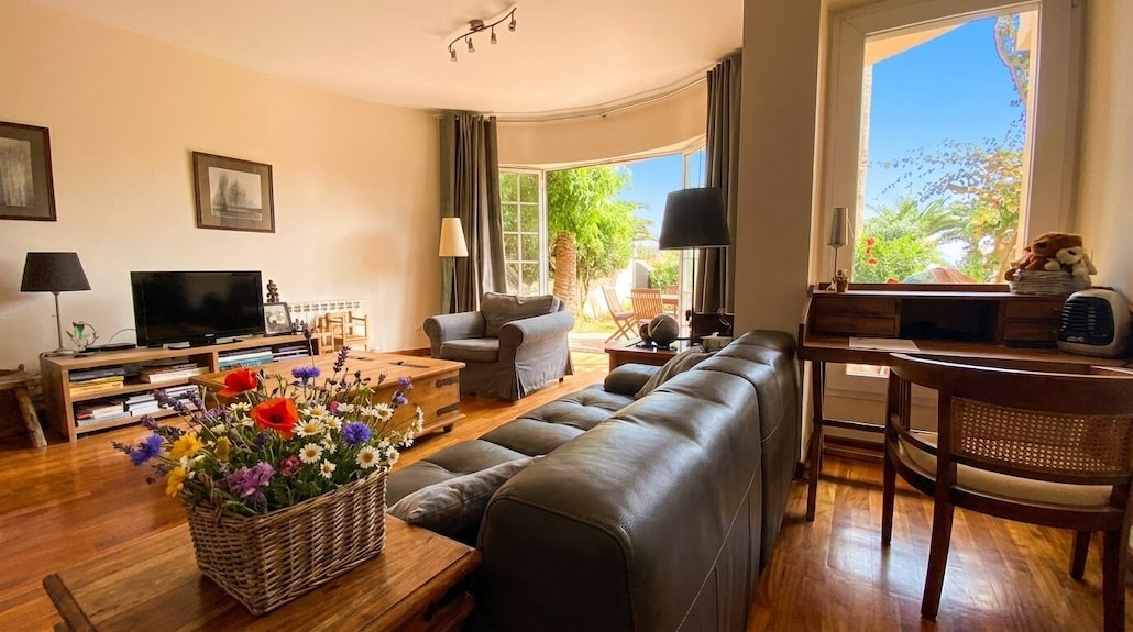 Villa Sitges Corfou. 30 Minutes Walk To The Beach. Warm And Welcoming. View. - Sitges