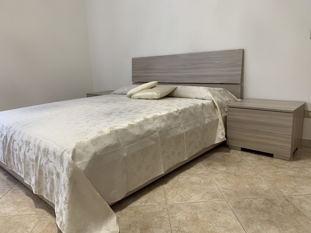 Gehele Appartement In Het Echte Centrum Van Sorrento - Sorrento