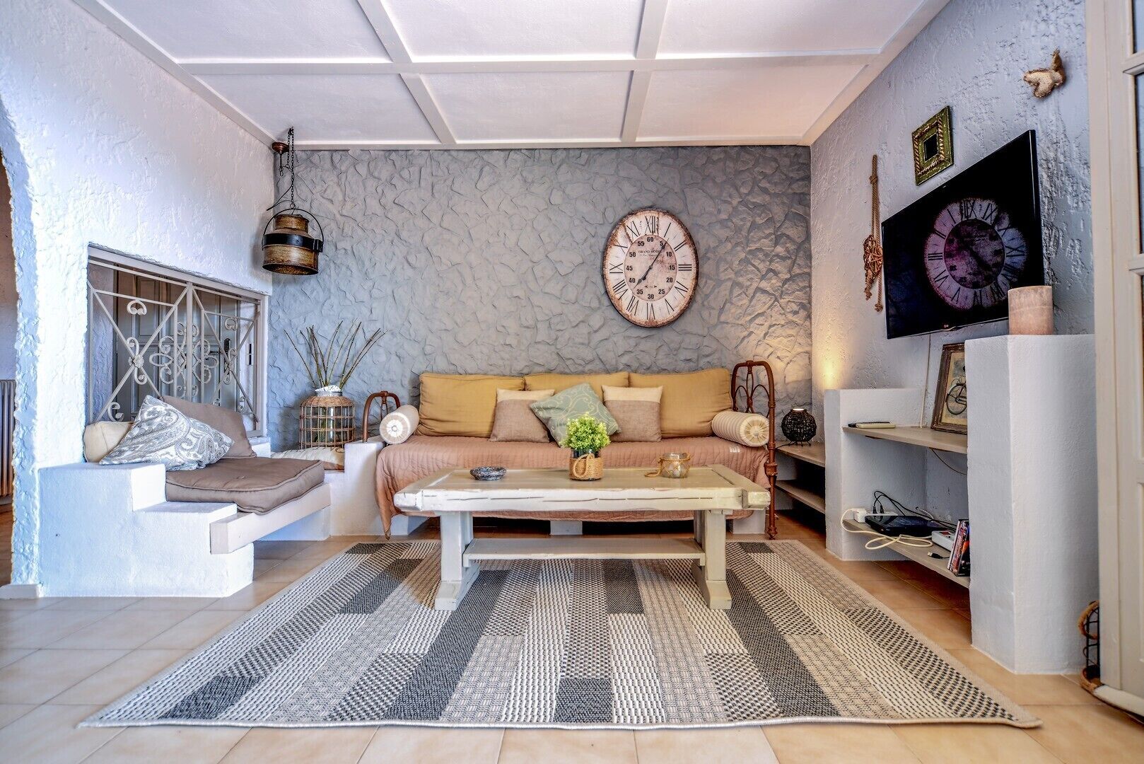 Red Luxury Cottage With Pool And Amazing View - Paxi