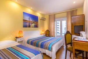 Quartos insonorizados, berços/camas para crianças grátis, Wi-fi grátis 