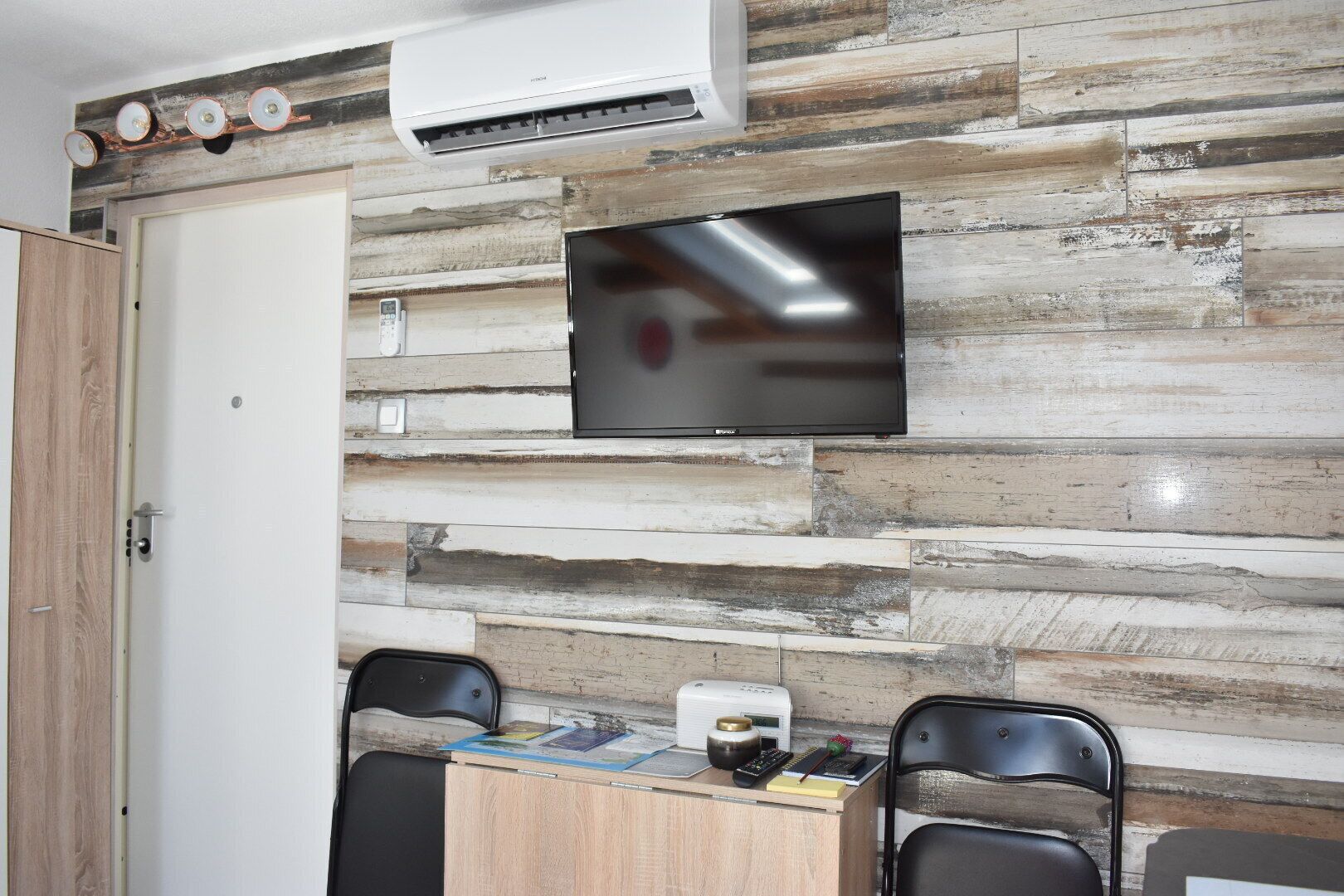 Apartamento | Sala de estar | TV de ecrã plano 