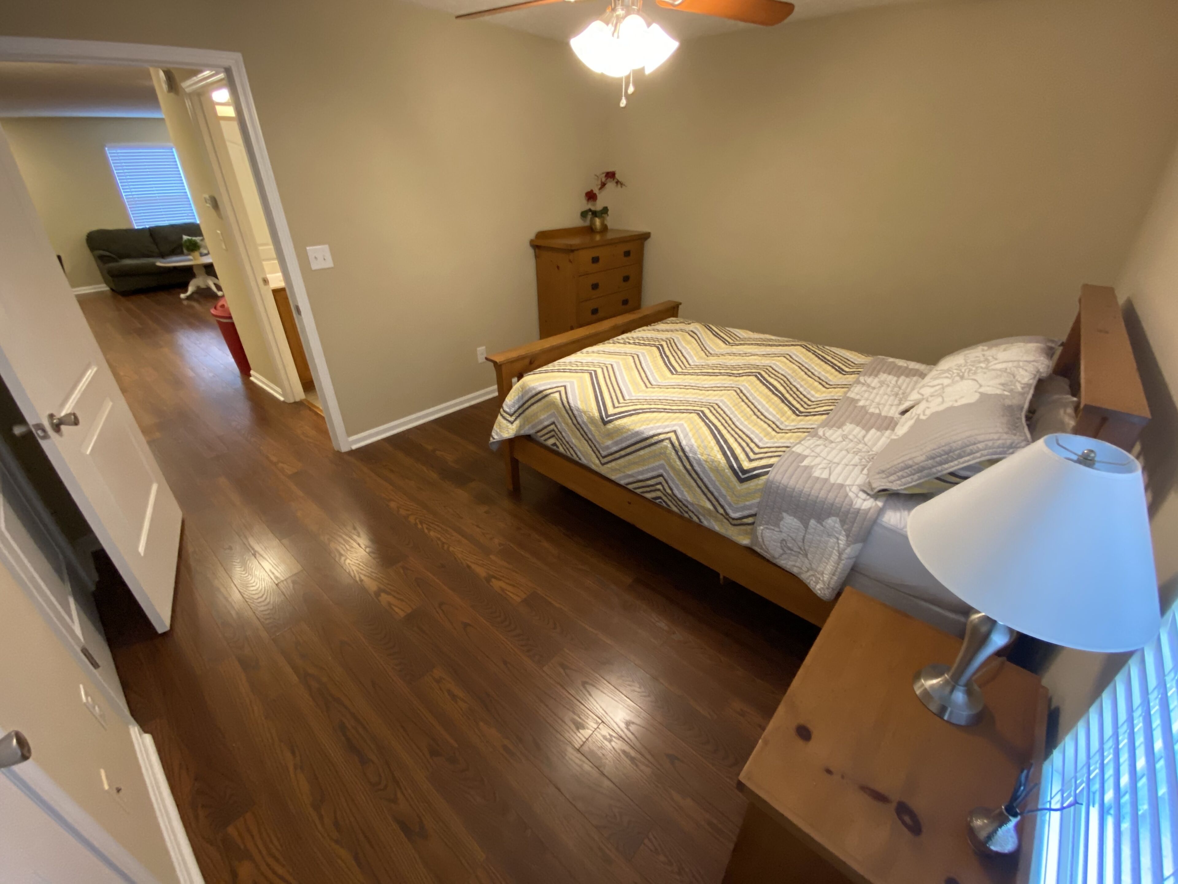 Renaissance Gardens 102 A - 엘리자베스타운