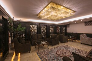 Quarto Triplo Familiar | Lounge no hall