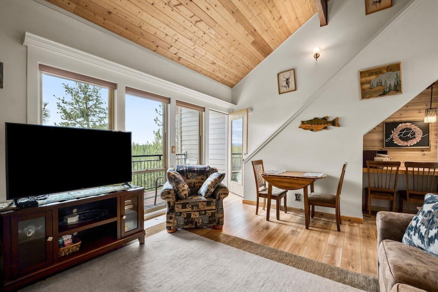 Dog Friendly At The Seventh Mountain Resort! - Oregon