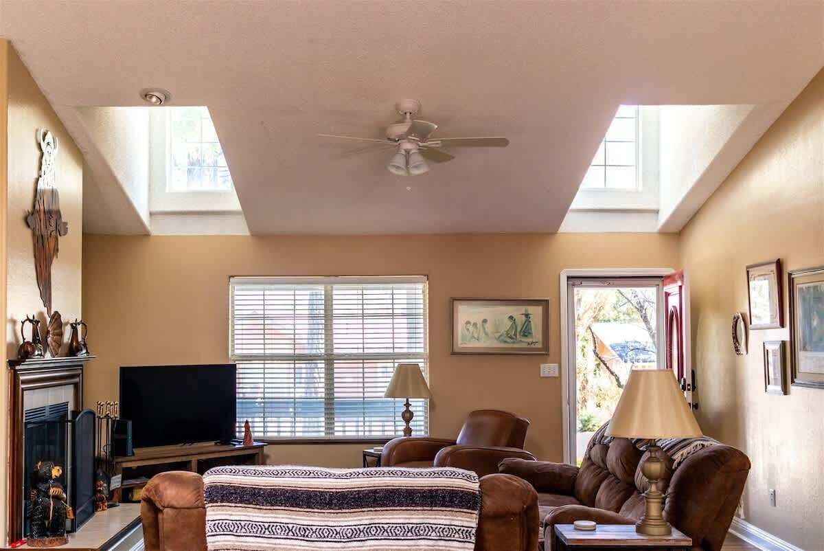 Gilley`s Summary:<br>gil - Ruidoso, NM