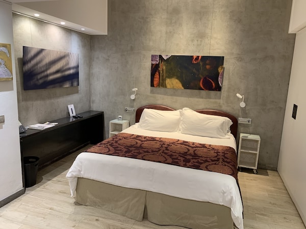 Restart House In Rome - Rome