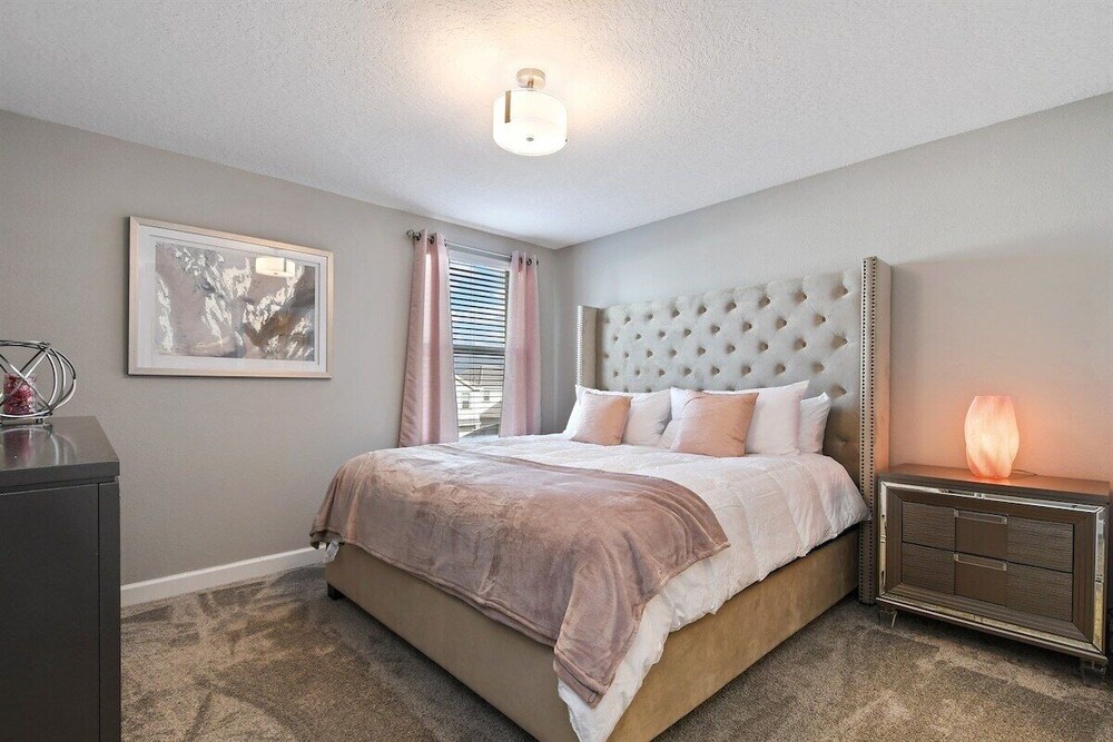 My Destination Home Orlando - Championsgate 8 Bdrm - Davenport, FL