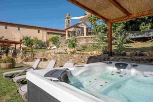 Banheira de hidromassagem exterior