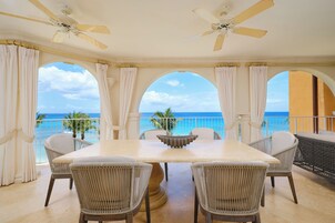 Quarto premium, 3 quartos | Terraço/pátio