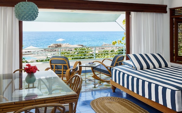 Idle Awhile Cliffs - Negril