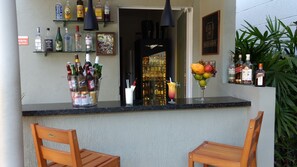 Bar junto à piscina