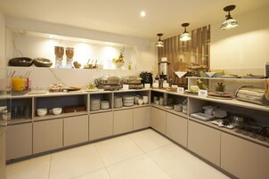 Café da manhã feito na hora todos os dias (COP 45000 por pessoa)