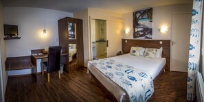 Quarto Duplo | Quartos insonorizados, Wi-fi grátis, roupa de cama fornecida