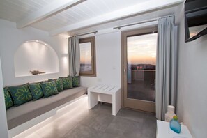 Duplex Suite with Caldera View | Sala de estar | TV LED 32 polegadas com canais via satélite, TV