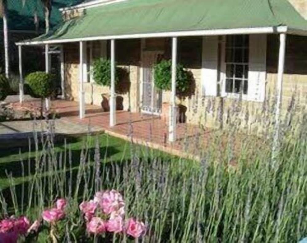 Yamkela Guest House - Oudtshoorn