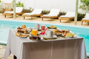 Pequeno-almoço continental diário incluído 