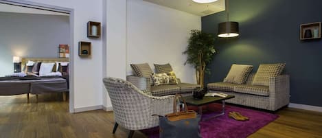 Suíte júnior | Roupas de cama premium, camas com colchões pillow-top