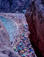 Na praia, praia de areia branca, remo/canoagem 