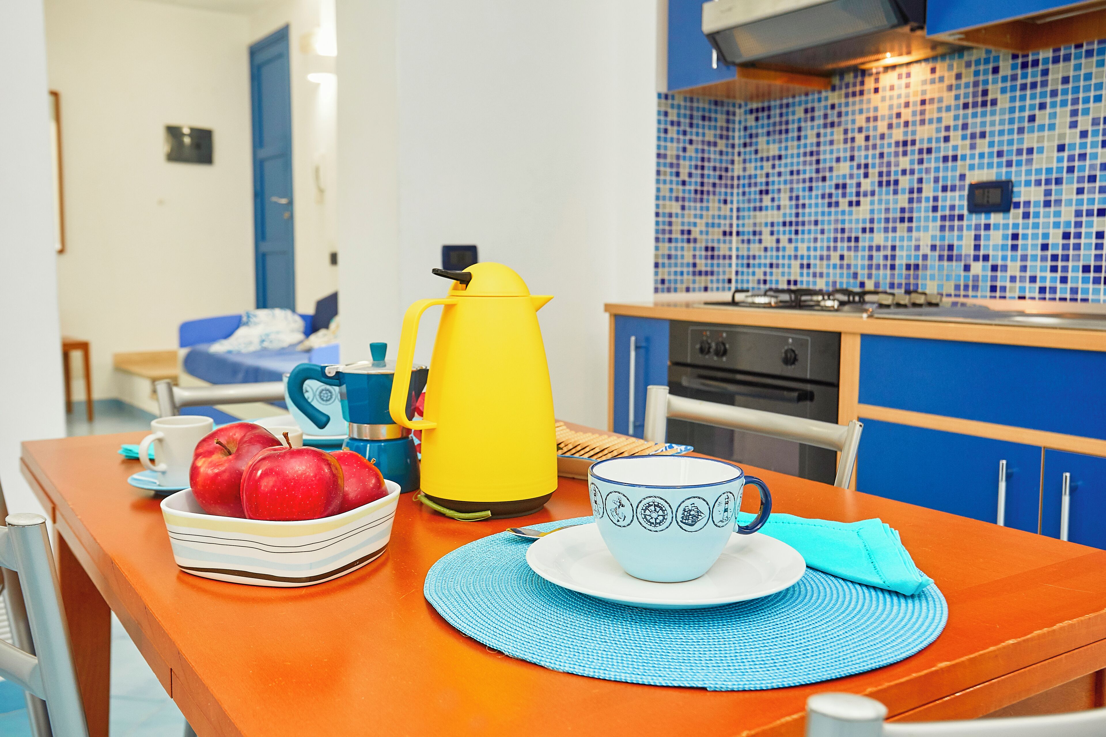 Apartamento Familiar, 1 quarto | Cozinha privada | Um frigorífico/congelador grande, uma placa de cozinha 