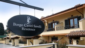 Placa para Borge Castel Savelli Residence.