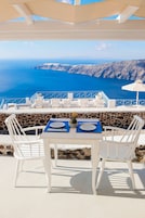 Pequeno-almoço continental diário (25 EUR por pessoa)