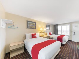 Secretária, ferro/tábua de engomar, Wi-fi grátis 